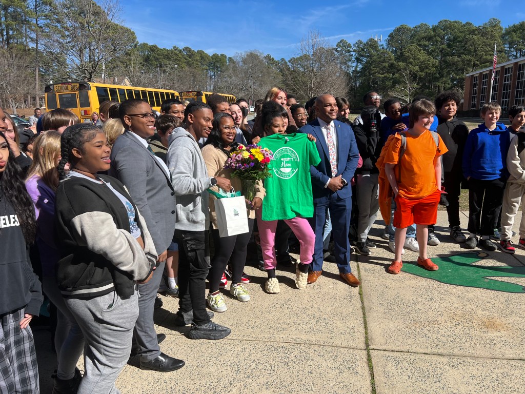 Students Celebrate Durham Hero Bus Driver - Southpoint Access