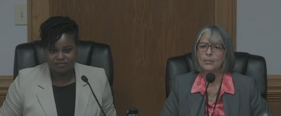 DPS Board Clears Administration to Develop Classified Salary Plan ...